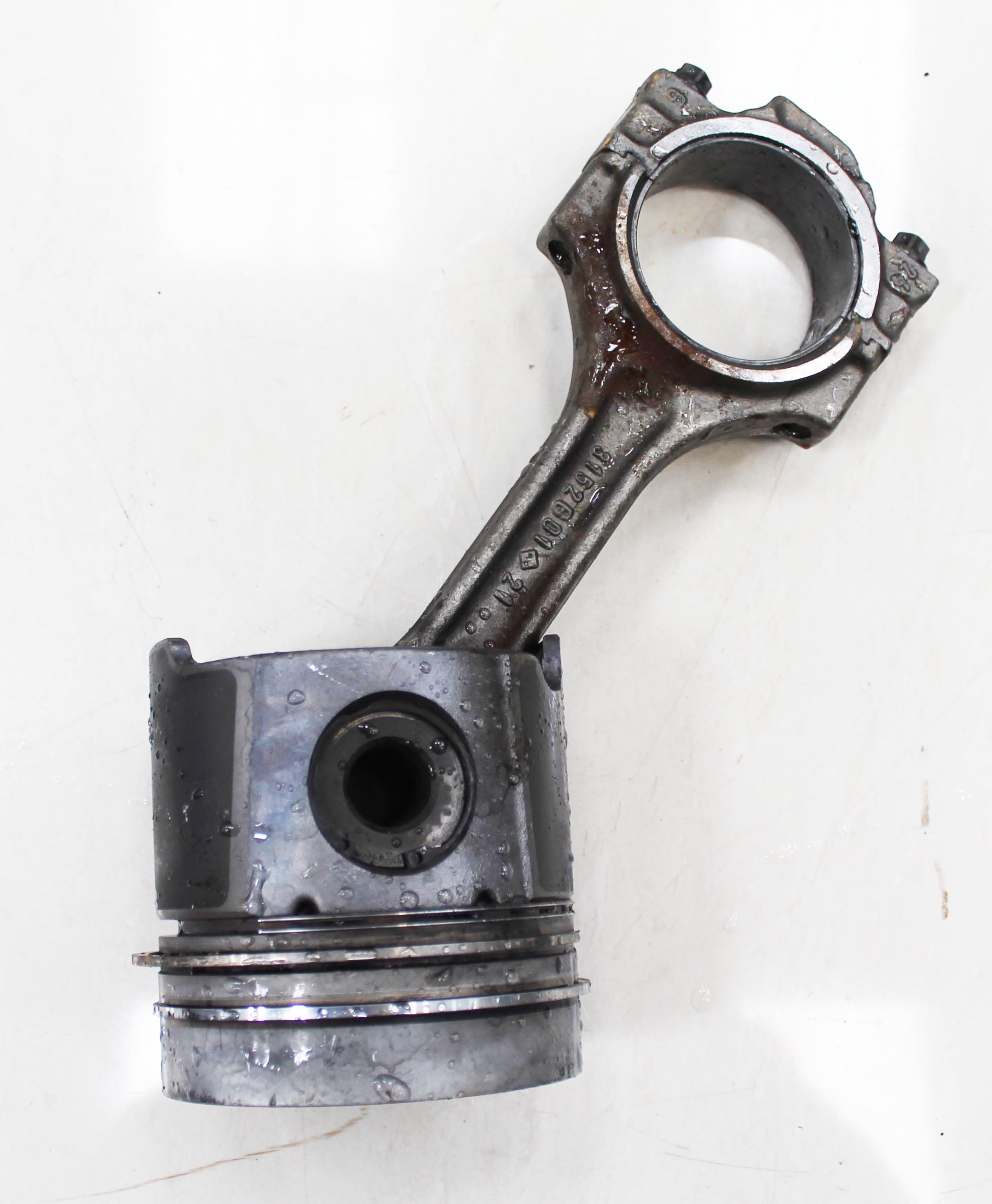 Iveco Cursor 13 (10) - Connecting Rod & Piston - F&J Exports Limited